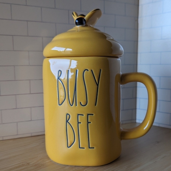 Rae Dunn | Dining | Busy Bee Yellow Mug With Bumblebee Lid By Rae Dunn ...